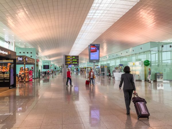 First Time Flying? 35 Best Tips for First-Time Flyers